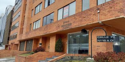 Inmueble en Arriendo, Oficina en LAGO GAITAN, Bogotá